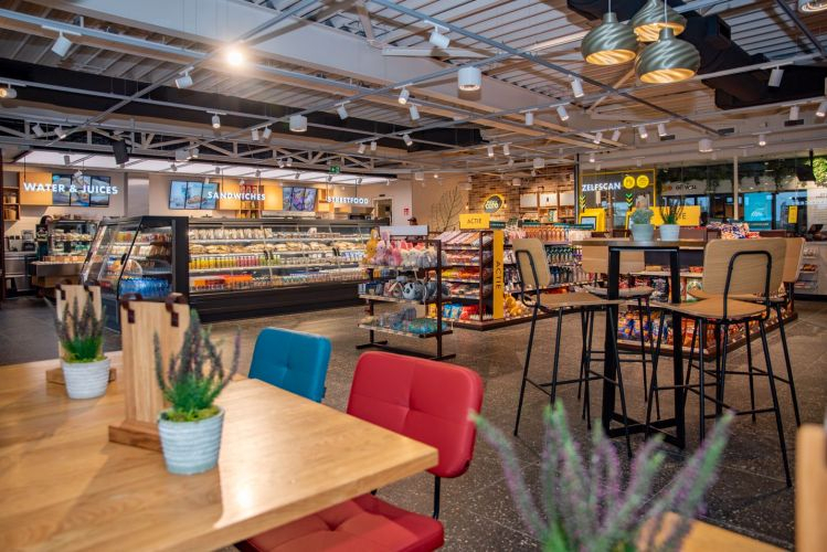 Zesde Shell Café open in Gouda